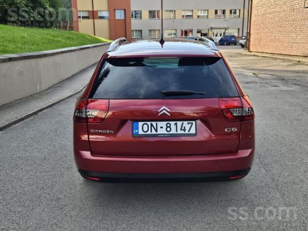 Sarkans Citroen C5 2012 Jēkabpils, ar dzinēja tilpumu 1.60 L un nobraukumu 188 tūkst. km par 4490 €, foto 9 vietnē AUTOMOTO.COM.LV
