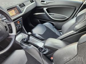 Sarkans Citroen C5 2012 Jēkabpils, ar dzinēja tilpumu 1.60 L un nobraukumu 188 tūkst. km par 4490 €, foto 14 vietnē AUTOMOTO.COM.LV