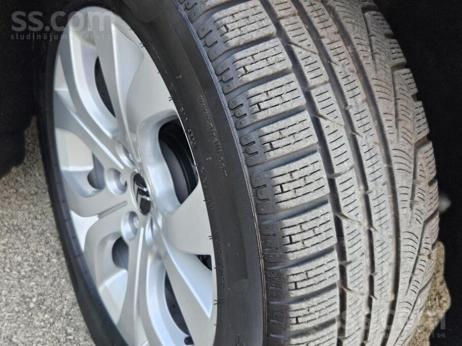 Sarkans Citroen C5 2012 Jēkabpils, ar dzinēja tilpumu 1.60 L un nobraukumu 188 tūkst. km par 4490 €, foto 27 vietnē AUTOMOTO.COM.LV