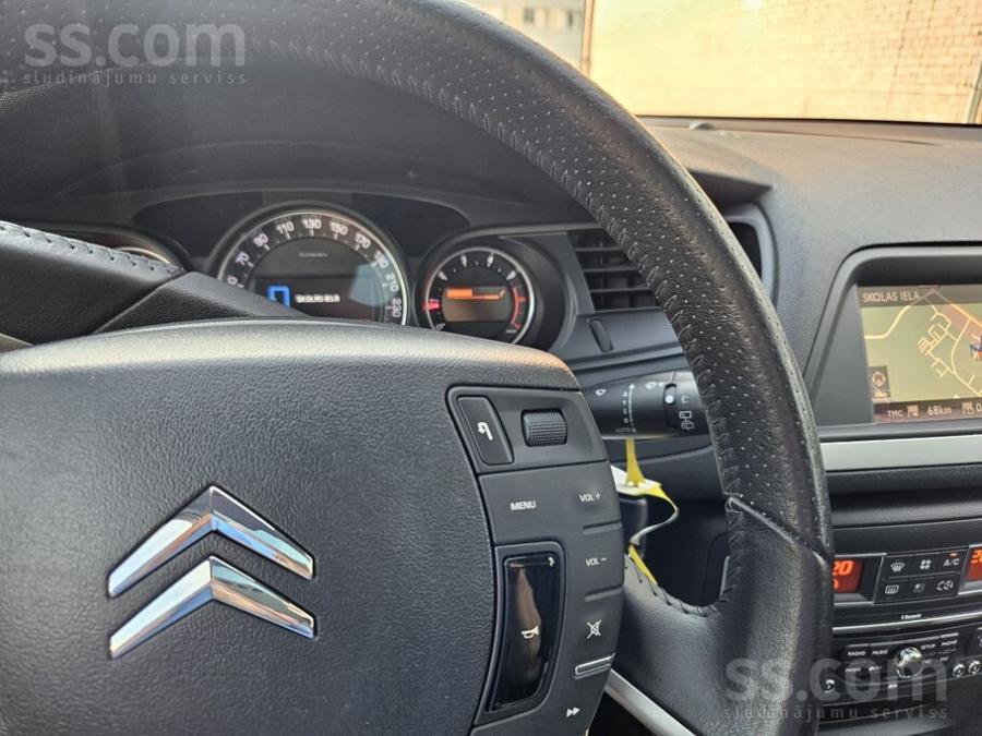 Sarkans Citroen C5 2012 Jēkabpils, ar dzinēja tilpumu 1.60 L un nobraukumu 188 tūkst. km par 4490 €, foto 30 vietnē AUTOMOTO.COM.LV