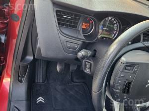 Sarkans Citroen C5 2012 Jēkabpils, ar dzinēja tilpumu 1.60 L un nobraukumu 188 tūkst. km par 4490 €, foto 32 vietnē AUTOMOTO.COM.LV