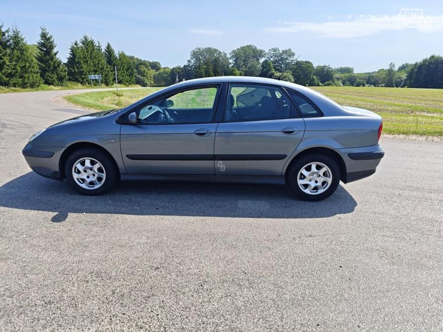Citroen C5 2004 in Jonava, with an engine capacity of 1.60 L and mileage of 300 thousand km for 700 €, photo 8 on AUTOMOTO.COM.LV
