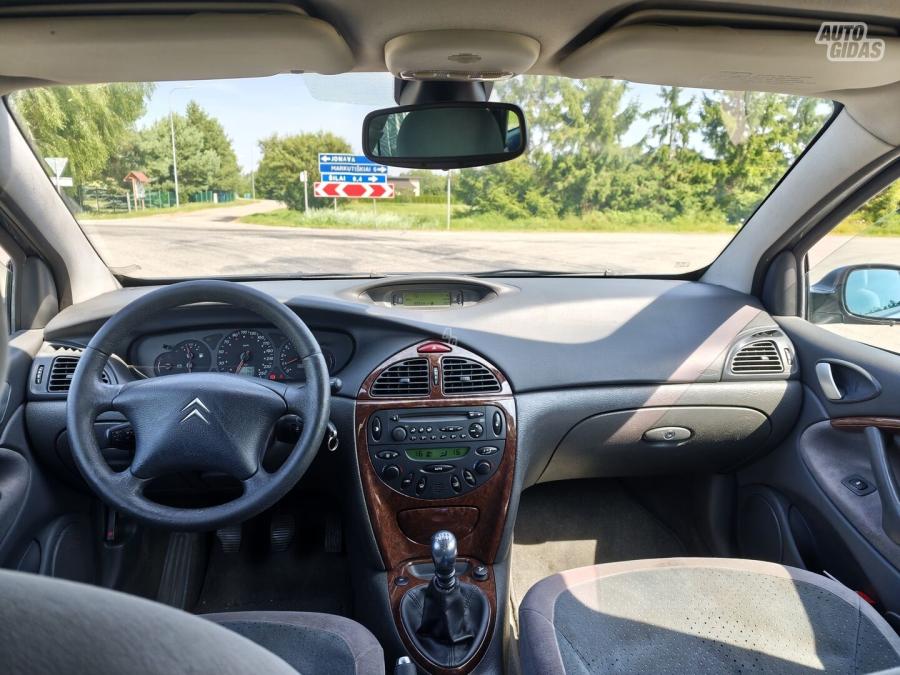Citroen C5 2004 in Jonava, with an engine capacity of 1.60 L and mileage of 300 thousand km for 700 €, photo 11 on AUTOMOTO.COM.LV