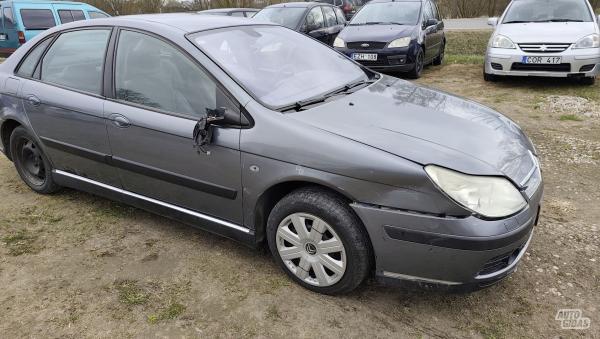 Citroen C5 2005 in Marijampole, with an engine capacity of 2.20 L and mileage of 340 thousand km for 300 €, photo 5 on AUTOMOTO.COM.LV