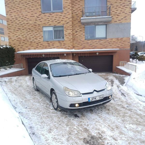 Citroen C5 2006 in Klaipeda, with an engine capacity of 2.00 L and mileage of 360 thousand km for 850 €, photo 2 on AUTOMOTO.COM.LV