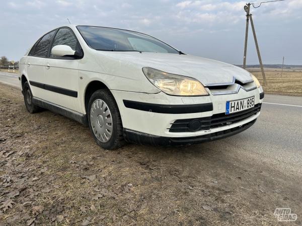 Citroen C5 2006 Varėna, ar dzinēja tilpumu 1.60 L un nobraukumu 403 tūkst. km par 450 €, foto 6 vietnē AUTOMOTO.COM.LV