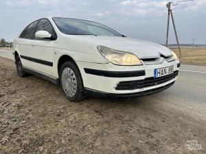 Citroen C5 2006 Varėna, ar dzinēja tilpumu 1.60 L un nobraukumu 403 tūkst. km par 440 €, foto 5 vietnē AUTOMOTO.COM.LV