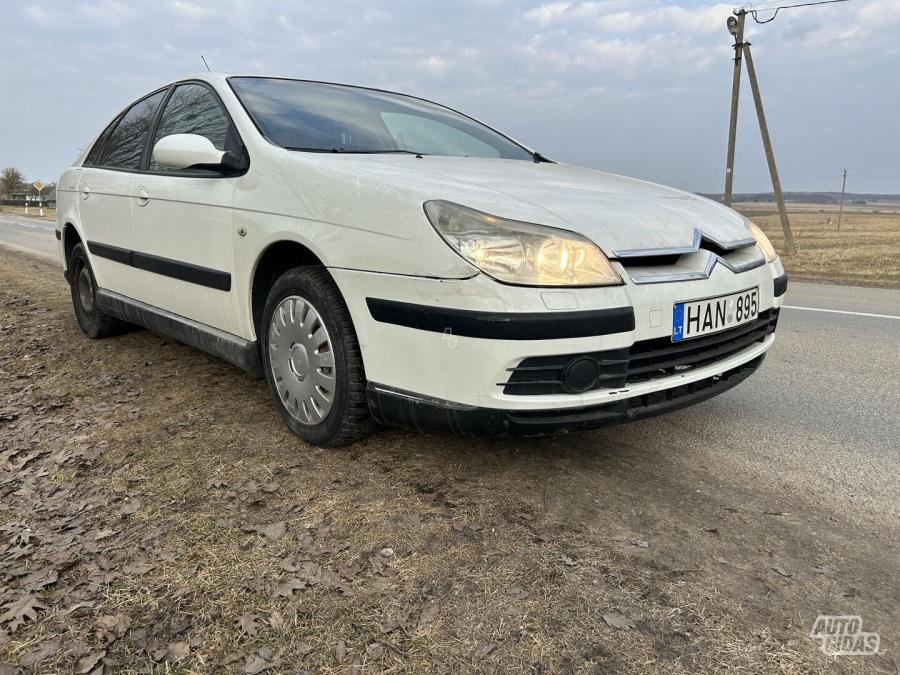Citroen C5 2006 Varėna, ar dzinēja tilpumu 1.60 L un nobraukumu 403 tūkst. km par 440 €, foto 5 vietnē AUTOMOTO.COM.LV
