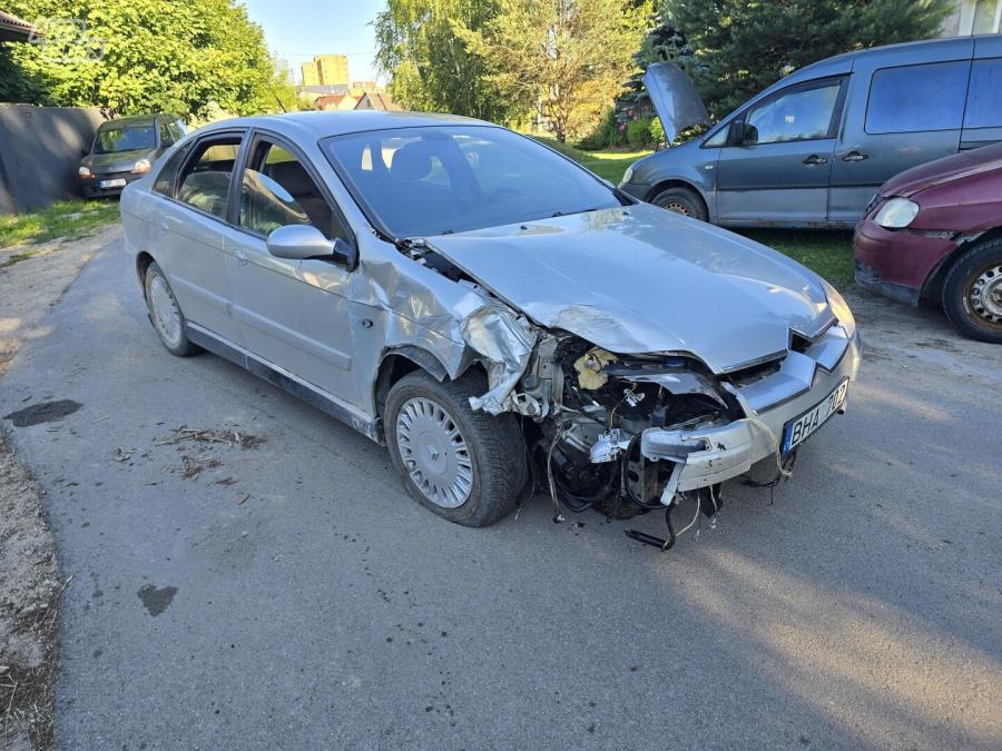 Citroen C5 2006 in Radviliskis, with an engine capacity of 2.00 L and mileage of 270 thousand km for 350 €, photo 3 on AUTOMOTO.COM.LV
