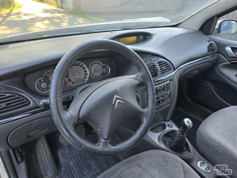 Citroen C5 2006 in Radviliskis, with an engine capacity of 2.00 L and mileage of 270 thousand km for 350 €, photo 12 on AUTOMOTO.COM.LV