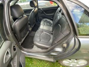 Citroen C5 2006 in Vilnius, with an engine capacity of 2.00 L and mileage of 300 thousand km for 500 €, photo 4 on AUTOMOTO.COM.LV