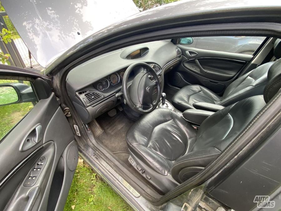 Citroen C5 2006 in Vilnius, with an engine capacity of 2.00 L and mileage of 300 thousand km for 500 €, photo 5 on AUTOMOTO.COM.LV