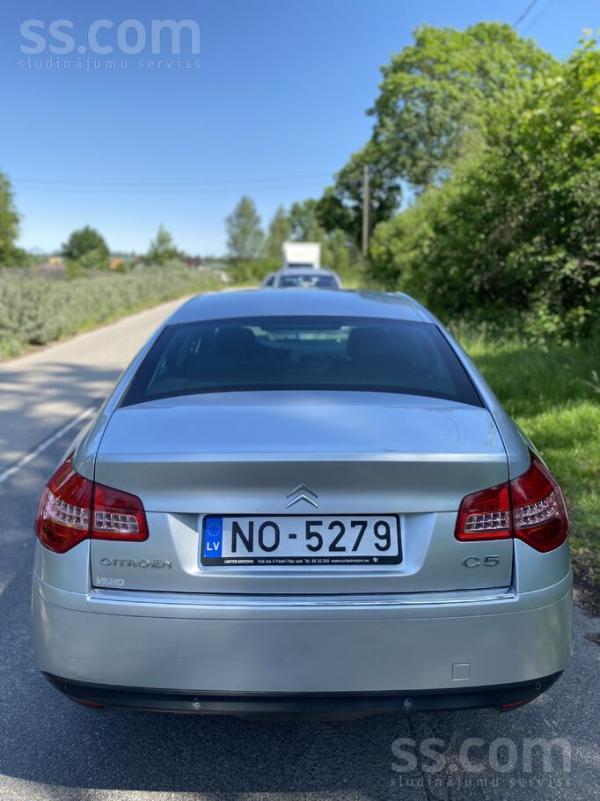 Citroen C5 2008 Rīga, ar dzinēja tilpumu 2.00 L un nobraukumu 267 tūkst. km par 1490 €, foto 5 vietnē AUTOMOTO.COM.LV