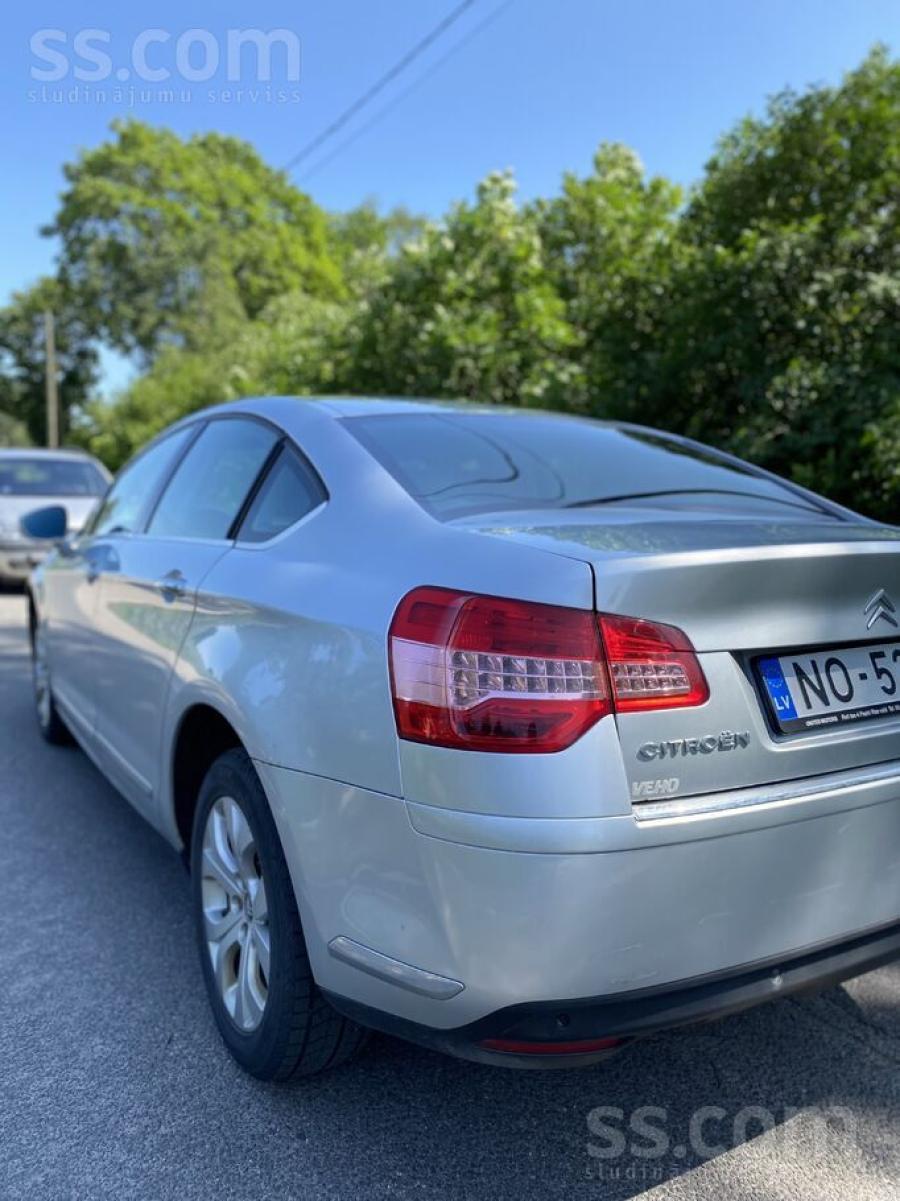 Citroen C5 2008 Rīga, ar dzinēja tilpumu 2.00 L un nobraukumu 267 tūkst. km par 1490 €, foto 6 vietnē AUTOMOTO.COM.LV