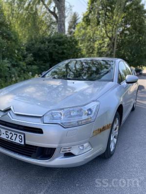 Citroen C5 2008 Rīga, ar dzinēja tilpumu 2.00 L un nobraukumu 267 tūkst. km par 1490 €, foto 8 vietnē AUTOMOTO.COM.LV