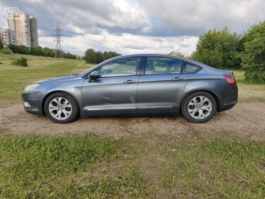 Citroen C5 2008 in Vilnius, with an engine capacity of 2.00 L and mileage of 336 thousand km for 1200 €, photo 9 on AUTOMOTO.COM.LV