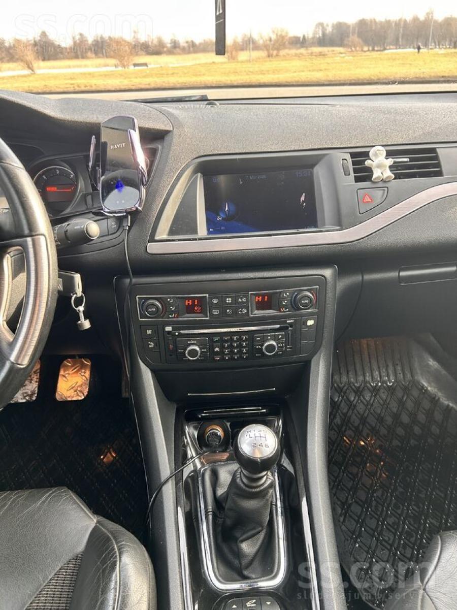 Citroen C5 2008 in Liepaja, with an engine capacity of 2.00 L and mileage of 342 thousand km for 3300 €, photo 8 on AUTOMOTO.COM.LV