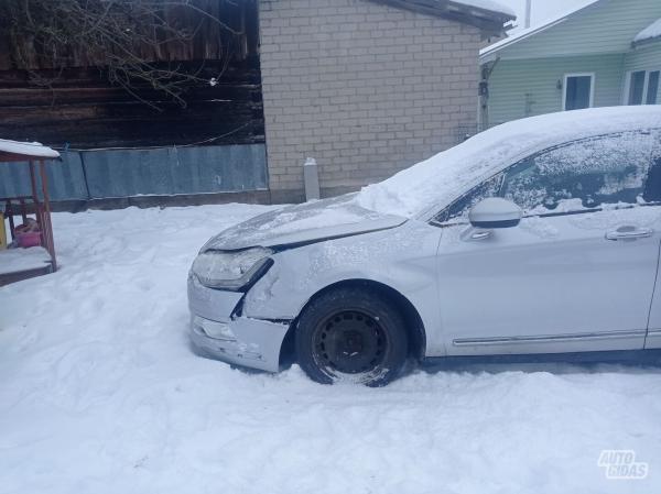 Citroen C5 2009 in Kaunas, with an engine capacity of 1.60 L and mileage of 280 thousand km for 850 €, photo 4 on AUTOMOTO.COM.LV