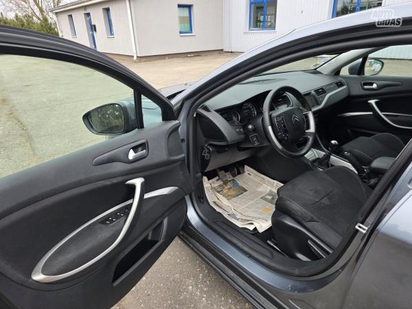 Citroen C5 2009 in Radviliskis, with an engine capacity of 2.00 L and mileage of 305 thousand km for 3150 €, photo 7 on AUTOMOTO.COM.LV