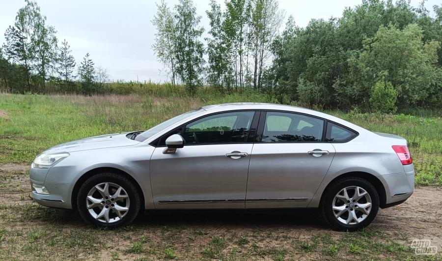 Citroen C5 2009 Alīta, ar dzinēja tilpumu 2.00 L un nobraukumu 265 tūkst. km par 2950 €, foto 3 vietnē AUTOMOTO.COM.LV