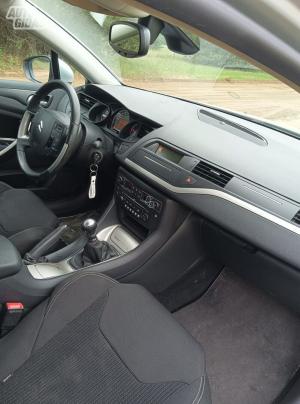 Citroen C5 2009 Alīta, ar dzinēja tilpumu 2.00 L un nobraukumu 265 tūkst. km par 2950 €, foto 9 vietnē AUTOMOTO.COM.LV