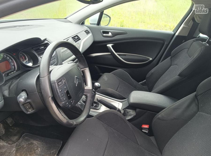 Citroen C5 2009 in Alytus, with an engine capacity of 2.00 L and mileage of 265 thousand km for 2845 €, photo 11 on AUTOMOTO.COM.LV