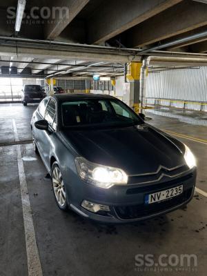 Citroen C5 2009 Rīga, ar dzinēja tilpumu 3.00 L un nobraukumu 281 tūkst. km par 2100 €, foto 3 vietnē AUTOMOTO.COM.LV