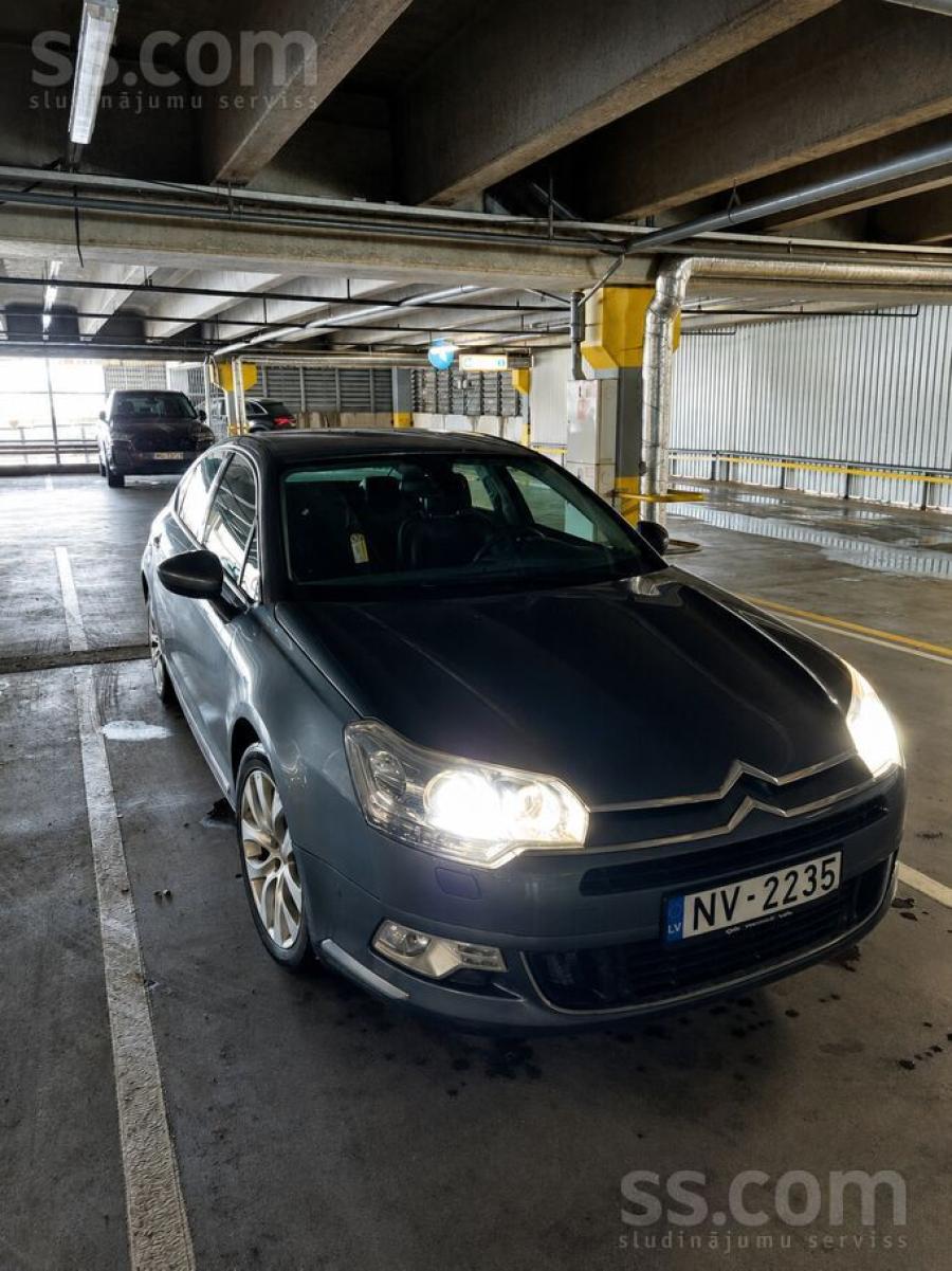Citroen C5 2009 Rīga, ar dzinēja tilpumu 3.00 L un nobraukumu 281 tūkst. km par 2100 €, foto 3 vietnē AUTOMOTO.COM.LV