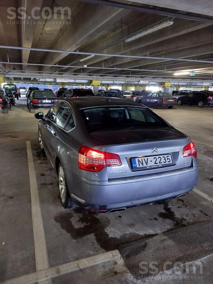 Citroen C5 2009 Rīga, ar dzinēja tilpumu 3.00 L un nobraukumu 281 tūkst. km par 2100 €, foto 4 vietnē AUTOMOTO.COM.LV