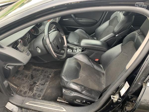 Citroen C5 2009 in Panevezys, with an engine capacity of 2.70 L and mileage of 263 thousand km for 800 €, photo 6 on AUTOMOTO.COM.LV