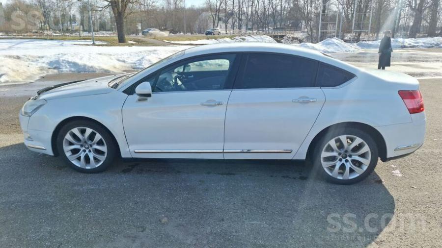 Citroen C5 2010 Jēkabpils, ar dzinēja tilpumu 2.00 L un nobraukumu 233 tūkst. km par 2850 €, foto 3 vietnē AUTOMOTO.COM.LV