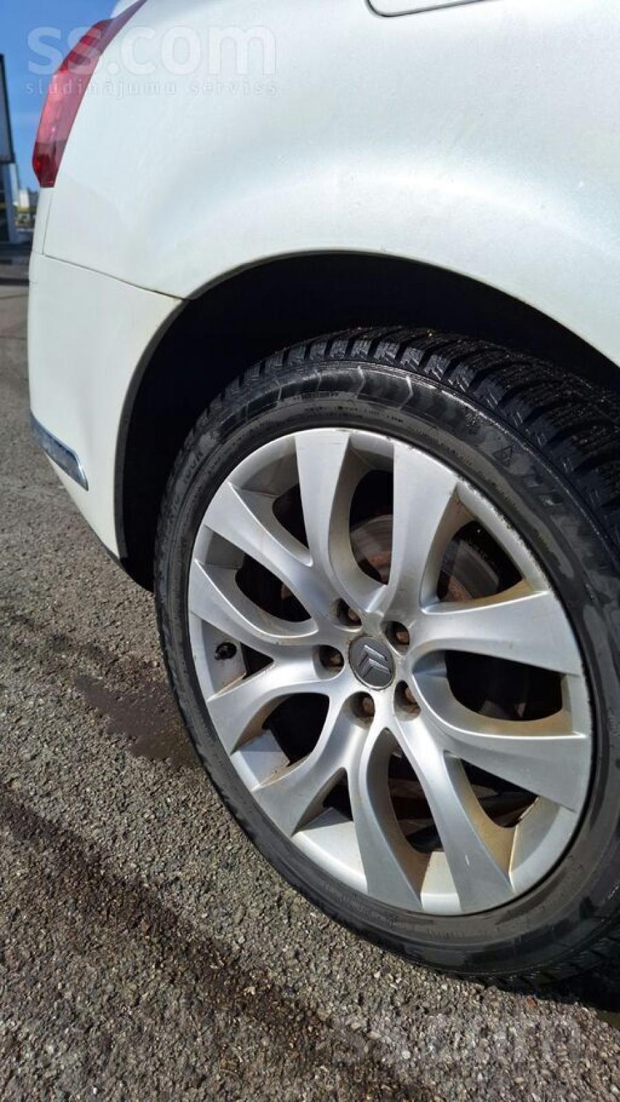 Citroen C5 2010 Jēkabpils, ar dzinēja tilpumu 2.00 L un nobraukumu 233 tūkst. km par 2850 €, foto 8 vietnē AUTOMOTO.COM.LV