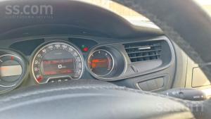Citroen C5 2010 Jēkabpils, ar dzinēja tilpumu 2.00 L un nobraukumu 233 tūkst. km par 2850 €, foto 13 vietnē AUTOMOTO.COM.LV