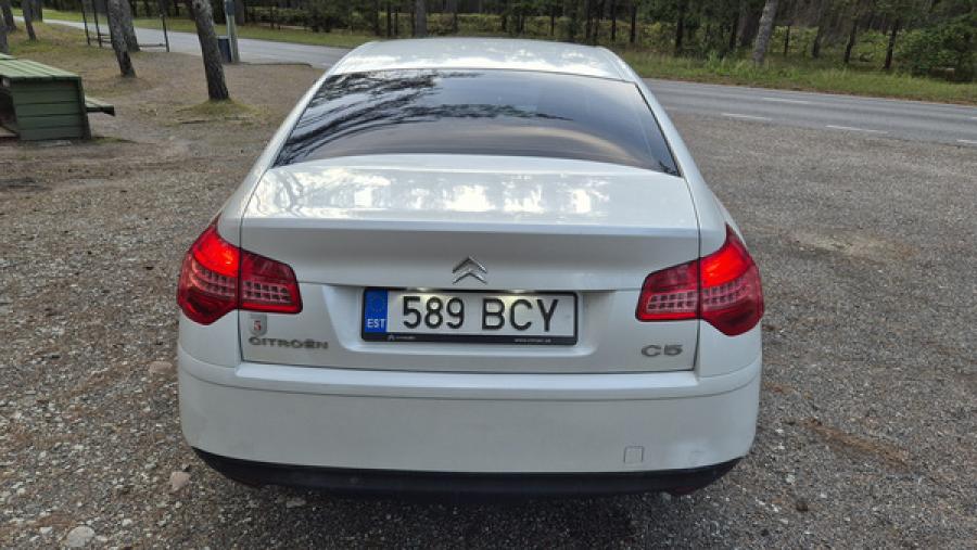 Citroen C5 2010 Tallina, ar dzinēja tilpumu 2.00 L un nobraukumu 273 tūkst. km par 1500 €, foto 7 vietnē AUTOMOTO.COM.LV