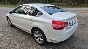 Citroen C5 2010 Tallina, ar dzinēja tilpumu 2.00 L un nobraukumu 273 tūkst. km par 1500 €, foto 8 vietnē AUTOMOTO.COM.LV