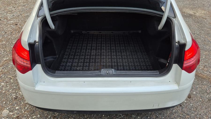 Citroen C5 2010 Tallina, ar dzinēja tilpumu 2.00 L un nobraukumu 273 tūkst. km par 1500 €, foto 14 vietnē AUTOMOTO.COM.LV