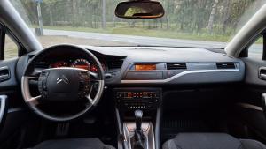 Citroen C5 2010 Tallina, ar dzinēja tilpumu 2.00 L un nobraukumu 273 tūkst. km par 1500 €, foto 26 vietnē AUTOMOTO.COM.LV