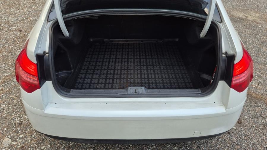 Citroen C5 2010 Tallina, ar dzinēja tilpumu 2.00 L un nobraukumu 273 tūkst. km par 1500 €, foto 27 vietnē AUTOMOTO.COM.LV