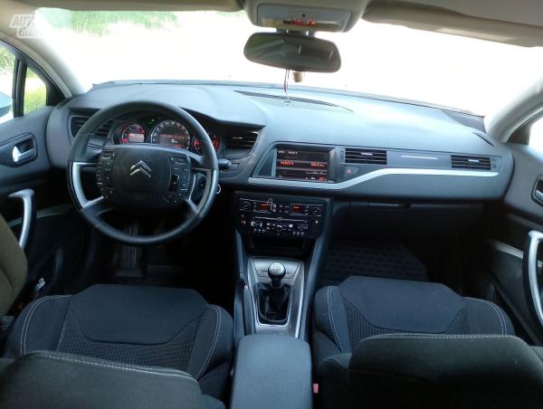 Citroen C5 2010 in Vilnius, with an engine capacity of 1.60 L and mileage of 332 thousand km for 1800 €, photo 4 on AUTOMOTO.COM.LV