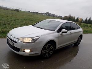Citroen C5 2010 Viļņa, ar dzinēja tilpumu 1.60 L un nobraukumu 333 tūkst. km par 1700 €, foto  vietnē AUTOMOTO.COM.LV
