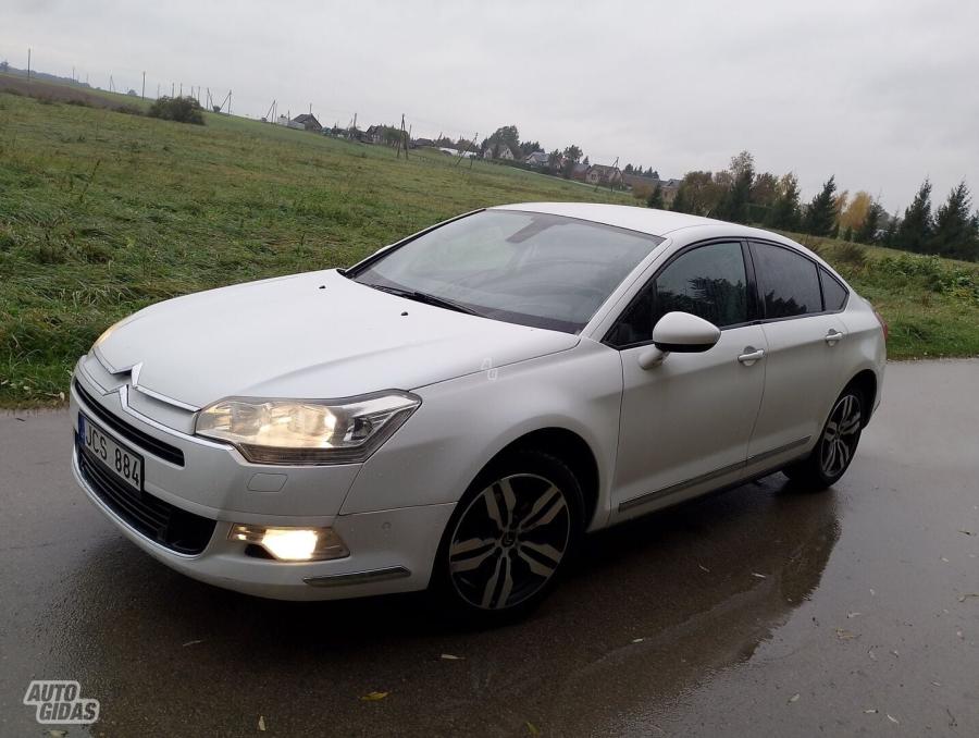 Citroen C5 2010 Viļņa, ar dzinēja tilpumu 1.60 L un nobraukumu 333 tūkst. km par 1700 €, foto 1 vietnē AUTOMOTO.COM.LV
