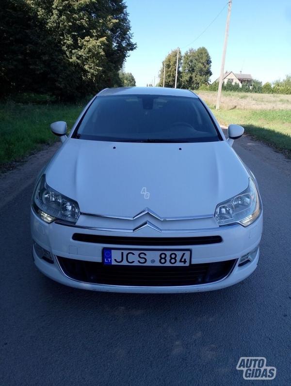 Citroen C5 2010 in Vilnius, with an engine capacity of 1.60 L and mileage of 333 thousand km for 1700 €, photo 6 on AUTOMOTO.COM.LV