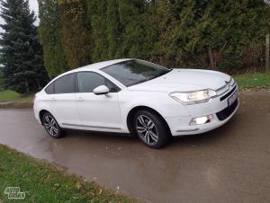 Citroen C5 2010 Viļņa, ar dzinēja tilpumu 1.60 L un nobraukumu 333 tūkst. km par 1700 €, foto 10 vietnē AUTOMOTO.COM.LV