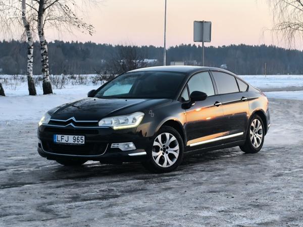 Citroen C5 2011 Viļņa, ar dzinēja tilpumu 2.00 L un nobraukumu 357 tūkst. km par 2250 €, foto 1 vietnē AUTOMOTO.COM.LV
