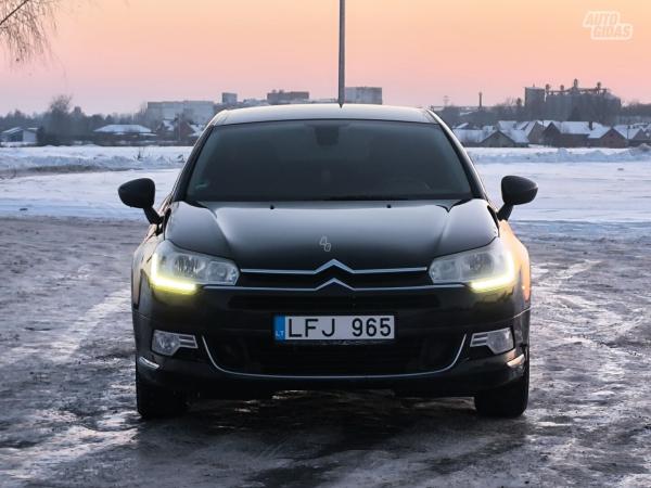 Citroen C5 2011 Viļņa, ar dzinēja tilpumu 2.00 L un nobraukumu 357 tūkst. km par 2250 €, foto 2 vietnē AUTOMOTO.COM.LV