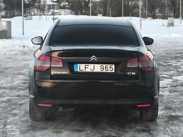 Citroen C5 2011 Viļņa, ar dzinēja tilpumu 2.00 L un nobraukumu 357 tūkst. km par 2250 €, foto 7 vietnē AUTOMOTO.COM.LV