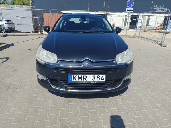 Citroen C5 2011 in Kaunas, with an engine capacity of 1.60 L and mileage of 293 thousand km for 2000 €, photo 1 on AUTOMOTO.COM.LV