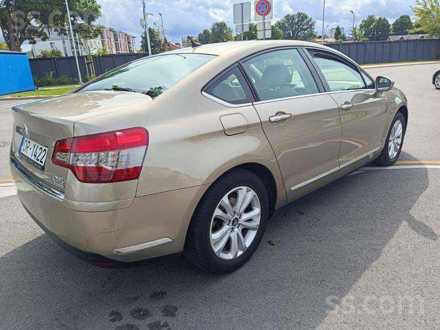 Citroen C5 2011 Rīga, ar dzinēja tilpumu 1.60 L un nobraukumu 58 tūkst. km par 6500 €, foto 4 vietnē AUTOMOTO.COM.LV
