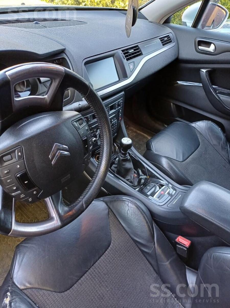 Citroen C5 2012 Ventspils, ar dzinēja tilpumu 2.00 L un nobraukumu 290 tūkst. km par 3500 €, foto 5 vietnē AUTOMOTO.COM.LV