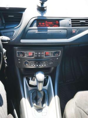 Citroen C5 2012 in Vilnius, with an engine capacity of 1.60 L and mileage of 183 thousand km for 2899 €, photo 10 on AUTOMOTO.COM.LV